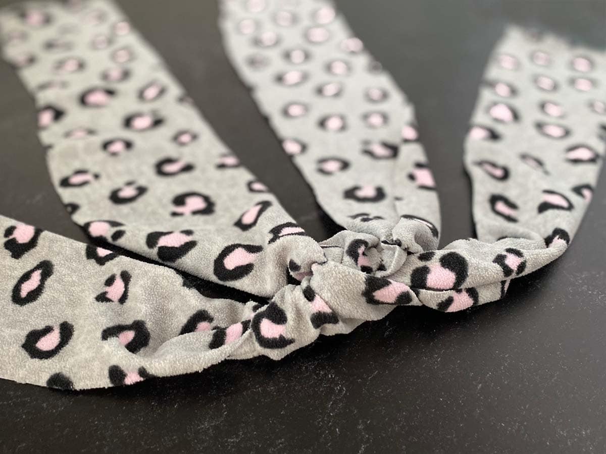 Quick & Simple DIY Snuffle Ball – DFW Craft Shows